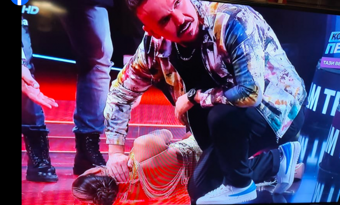 Petel.bg - новини - Дъщерята на Денис Ризов и Наталия Симеонова накара журито на "Гласът на ...